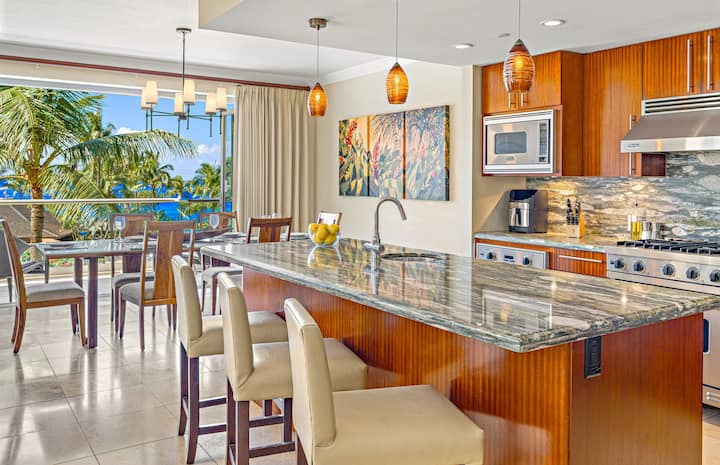 Four Maui Suites With Stunning Ocean Views For 28 - Maui, HI