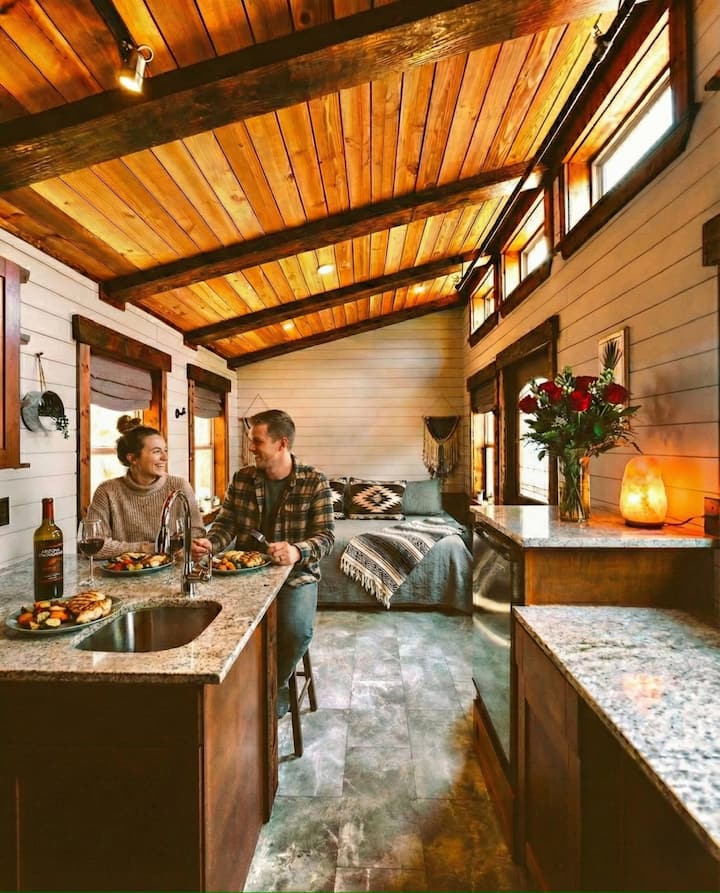 Love At Tiny Camp Cottonwood - Cottonwood, AZ