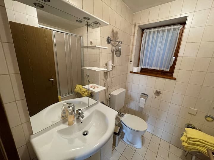 Ferienwohnung St. Leonhard 1 (70qm) Mit Terrasse (Reitschule Fuchsenhof) - Neunburg vorm Wald