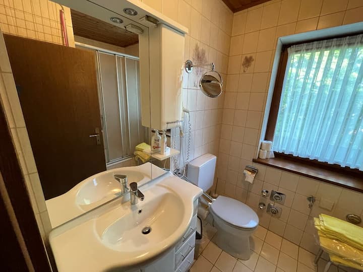 Ferienwohnung St. Leonhard 4 (70qm) Mit Balkon (Reitschule Fuchsenhof) - Neunburg vorm Wald