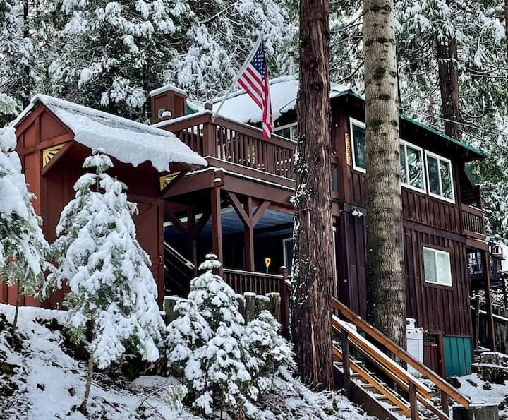 Rustic Cabin Retreat | 7 Miles To Yosemite | King - Fish Camp, CA