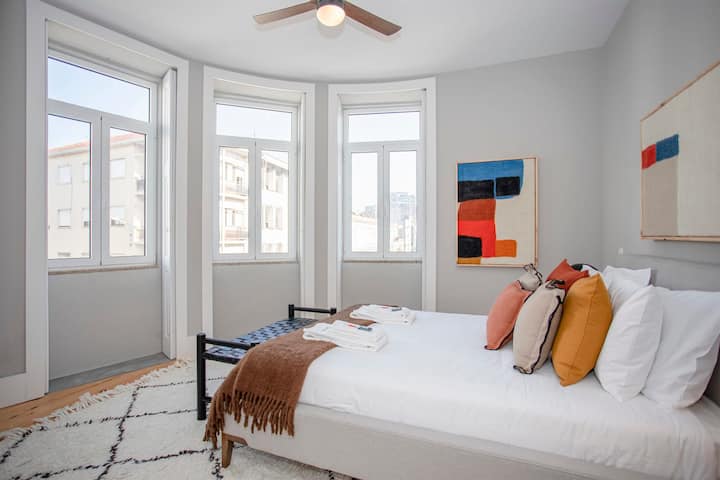 Liiiving In Porto - Art Design Apartment - Oporto