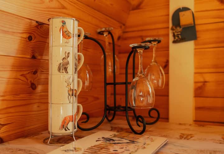 Glamping In Wiltshire The Green Knoll Is A Charm - Chippenham