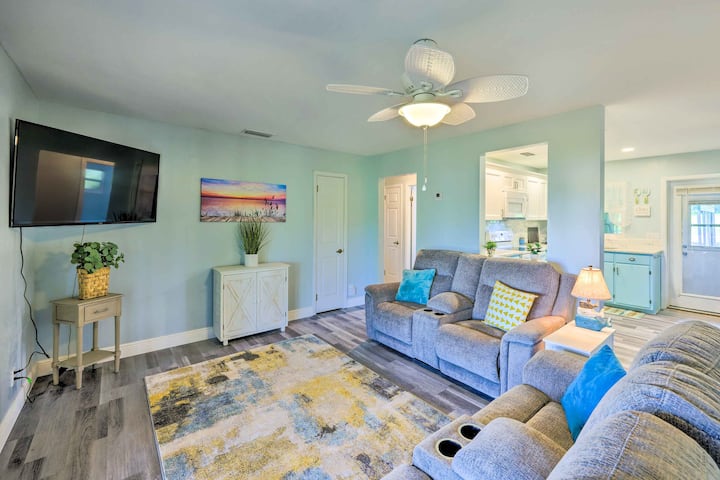 Lakeside Crescent City Cottage: Boat + Dock! - Crescent City, FL