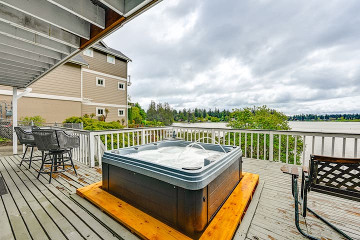 Lakeside Lacey Gem W/ Sauna + Private Dock - Olympia, WA