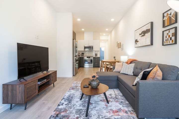 Walkscore 97! Spacious 3br/2ba W Space Needle View - Seattle, WA