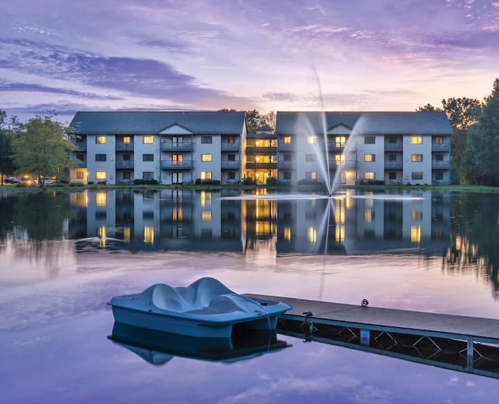 Cozy Retreat: 2br King Suite @ Wyndham Tamarack - Great Wolf Lodge | Wisconsin Dells, Baraboo