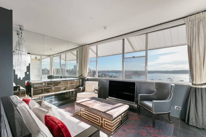 Luxury 1 Bedroom Apt With Harbour Views & Parking - Coogee