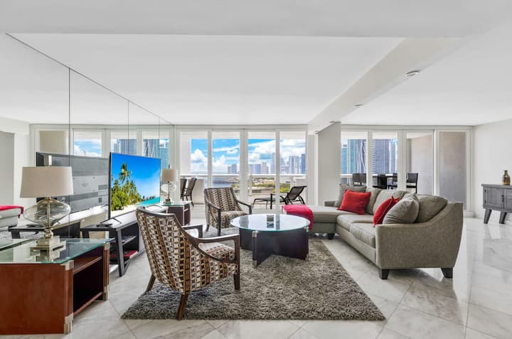 2br Condo On The Bay Sunny And Spacious - Miami, FL