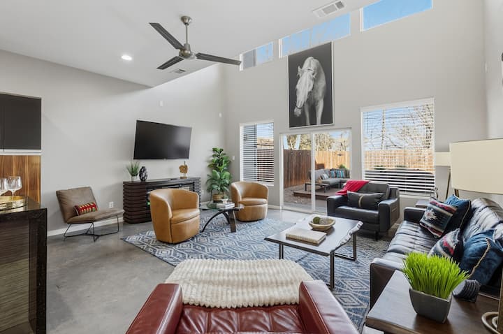 Steps To Dickies Arena + Outdoor Patio - Fort Worth, TX