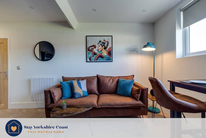 Cosy North Bay Apartment: Vast Sea & Town Views - 斯卡布羅