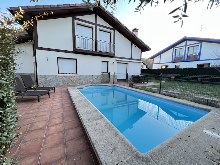 Urdaibai Boutique W/ Pool - Bermeo