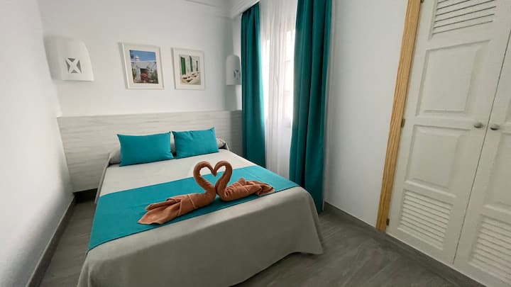 Superior Double Bedroom Apartment Up To 6 People - Playa Blanca, Las Palmas, Spain