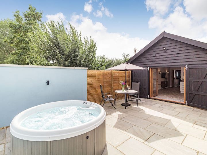 Wisteria Lodge - Ukc5804 - Diss