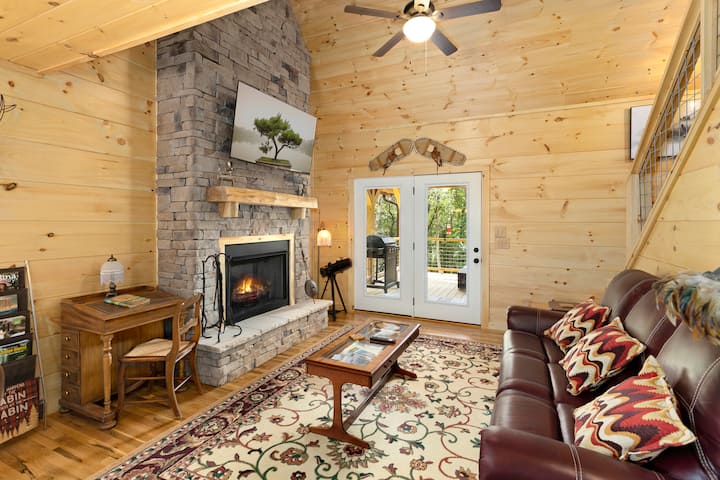 Beautiful Cabin In Peaceful Scenery - Fleetwood, NC