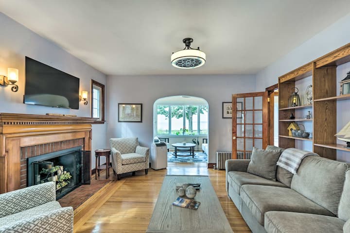 Walkable New Haven Retreat W/ Ocean Views! - Branford, CT