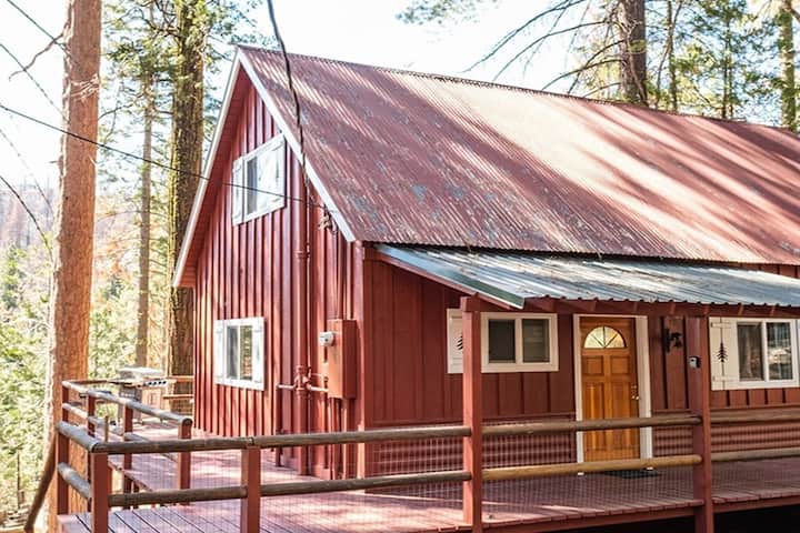 Red House - Minutes To Shaver Lake! - 亨廷頓湖