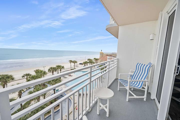 Luxury 6th Floor 2 Br Condo Direct Oceanfront Wynd - Daytona Beach, FL