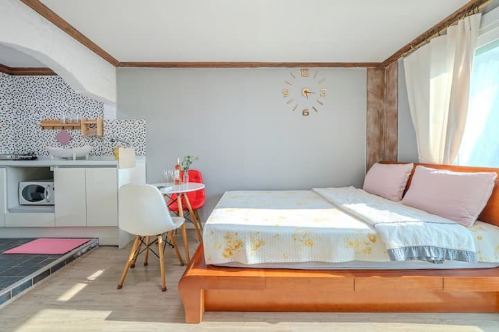 ㅣ꽃지해수욕장ㅣ기본에 충실한 갓성비 숙소의 203호 - Incheon