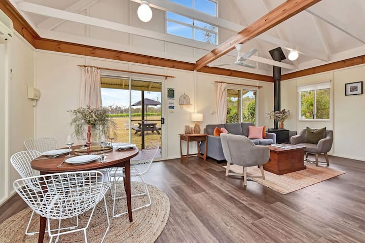Bracken Ridge Vineyard - The Kingston - Villa 3 - Branxton