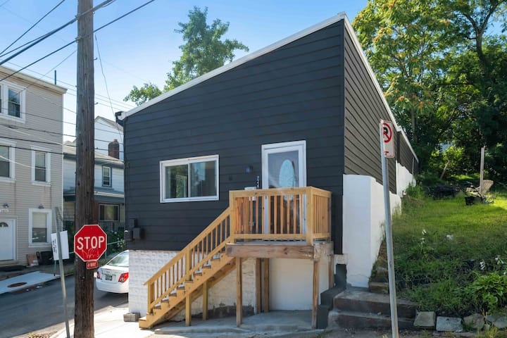 Sensation On Salisbury - Pittsburgh