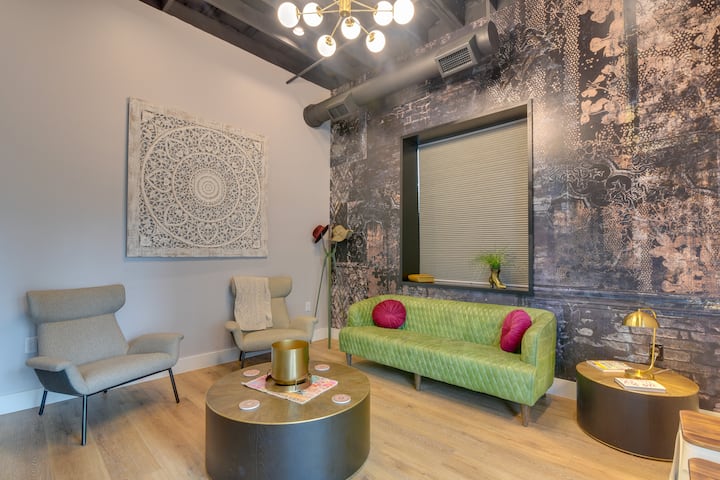 Walk To Strand Historic District: Stylish Dtwn Gem - Rock & Roll, Galveston