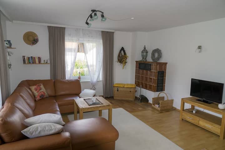 Helle Ferienwohnung (100m2) Mit Garten & Sauna Im Haus - Cham