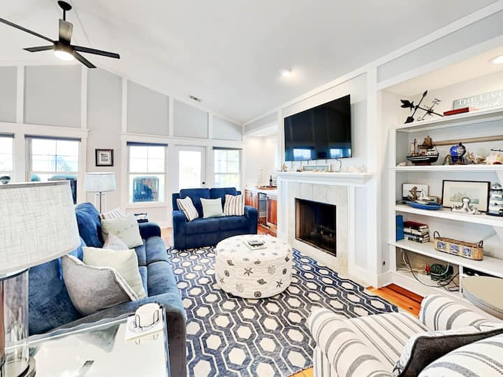 Our Happy Place | Pet-friendly, Private Pool - Tybee Island, GA