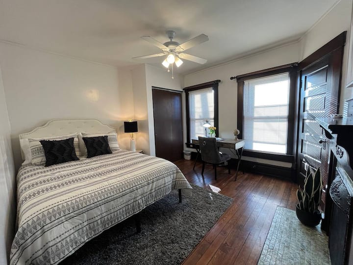 Central Townhouse | Walk To Convention Center - Hilliard, OH