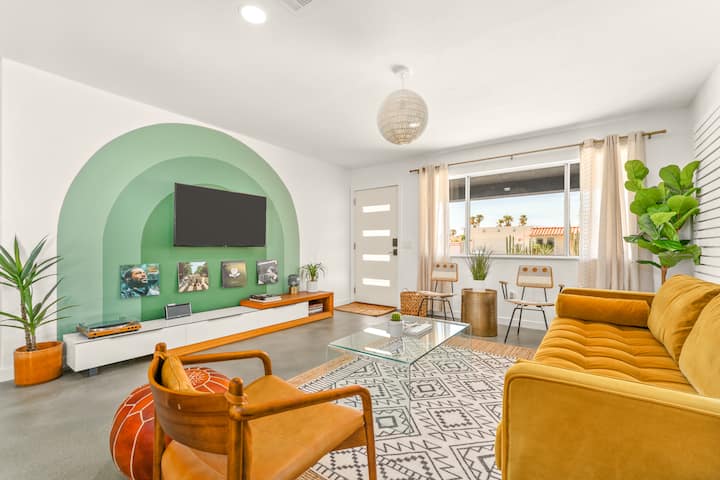 Heated Pool, Bocce, Hammock, Smart Tv - Palm Springs, CA