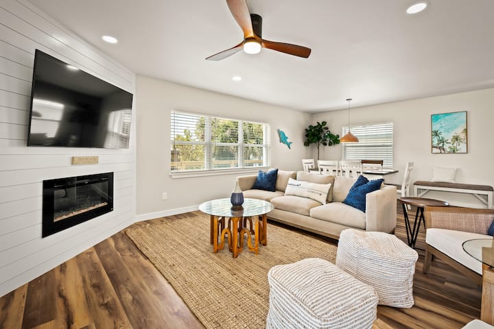 4 Bedroom 4 Bath 2 Kitchens Ocean View Roof Deck - ジャクソンビル・ビーチ, FL