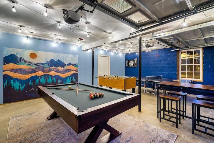 Mtnviews*hottub*gameroom*firepit*coffeebar*private - Sevierville, TN