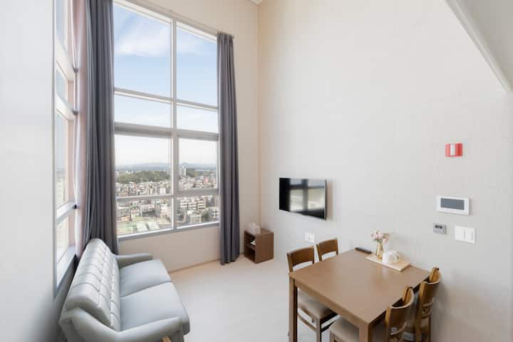 #한섬해변 #묵호항 #망상해변 #촛대바위 듀플렉스 스위트(시티뷰) - Donghae-si