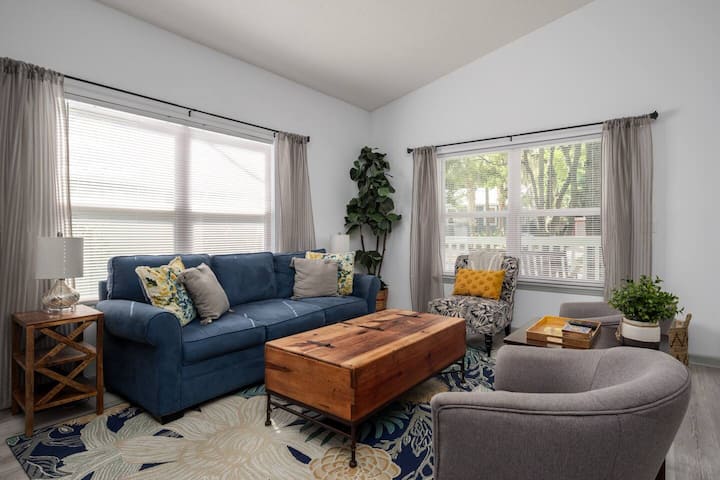 Charming Cottage Near Downtown And Beach - 聖奧古斯丁