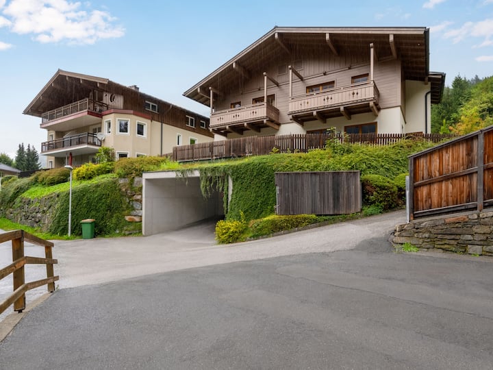 Pflaume By Interhome - Bad Hofgastein
