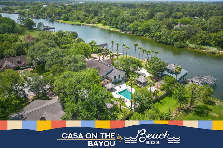 Waterfront Oasis W/ Pool & Volleyball Court - Texas City, TX