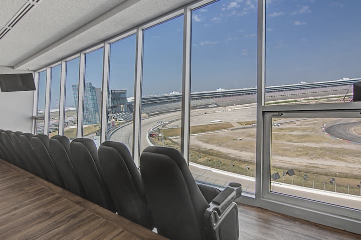 Shop & Dine: Fort Worth Condo W/ Racetrack Views! - Texas Motor Speedway