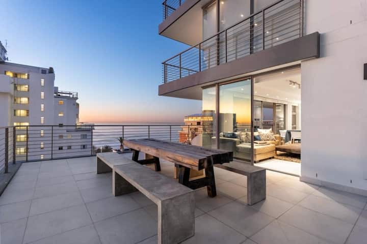 Modern 3 Bed W/ Pool And Ocean Views, Backup Power - Cape Town