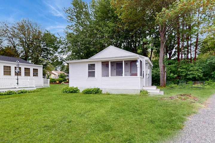 Cute 2br | Pool | Patio | Walk To Ogunquit Beach - Wells, ME