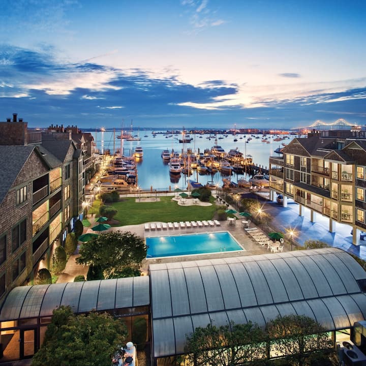 Wyndham Newport Onshore|1br/1ba Balcony King Suite - Gooseberry Beach, RI