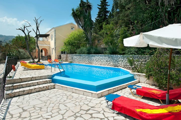 Villa Moyria – Villa De Vacances Avec Piscine Priv - Ksamil