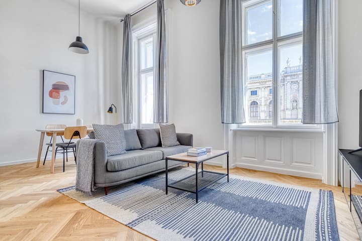 Blueground | Innere Stadt, Furnished, Elevator - Vienna