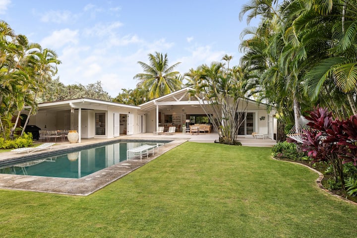 Upscale Kailua Getaway: Steps To Swim Beach! - Kailua, HI