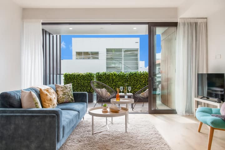 Steps To Ponsonby Rd | Sunny, Spacious & Quiet - Auckland