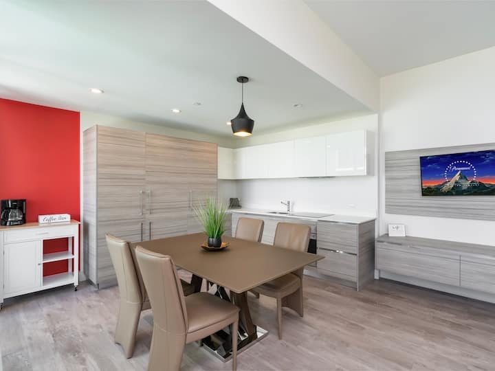 Luxury Condo With Tranquil Water View-cs13 - Hollywood, FL