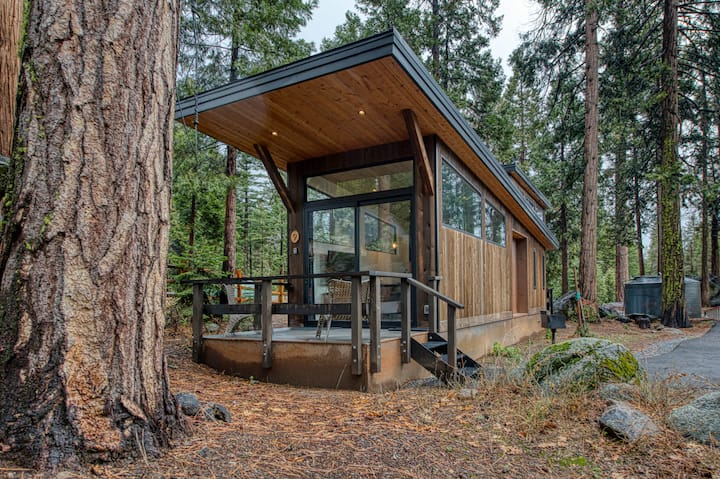 Knotty Pines Cabins - Tiny Home #9 - Shaver Lake, CA