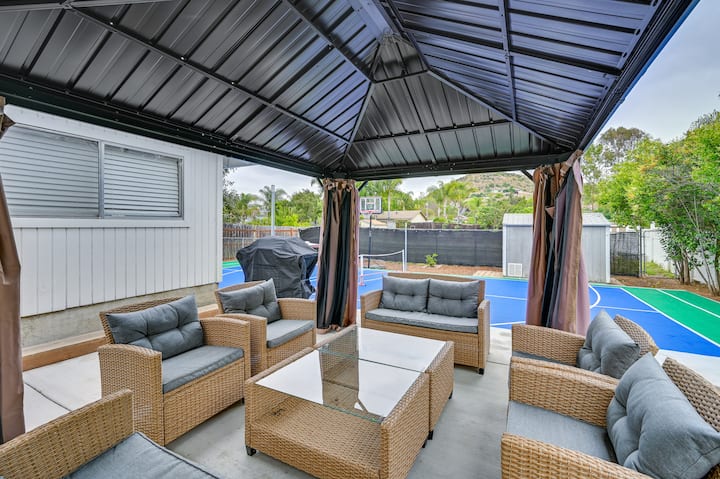 Walk To Poway Farmers' Market: Family Retreat! - Poway, CA