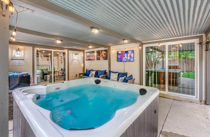 Central Location-hot Tub -Games-great For Families - San Antonio, TX