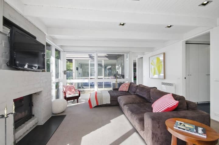 Bagnalls - Point Lonsdale