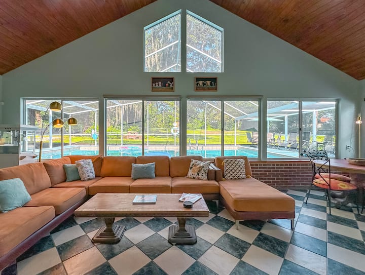 Pool+hot Tub | Sleeps 16 | Game-filled - Tallahassee, FL